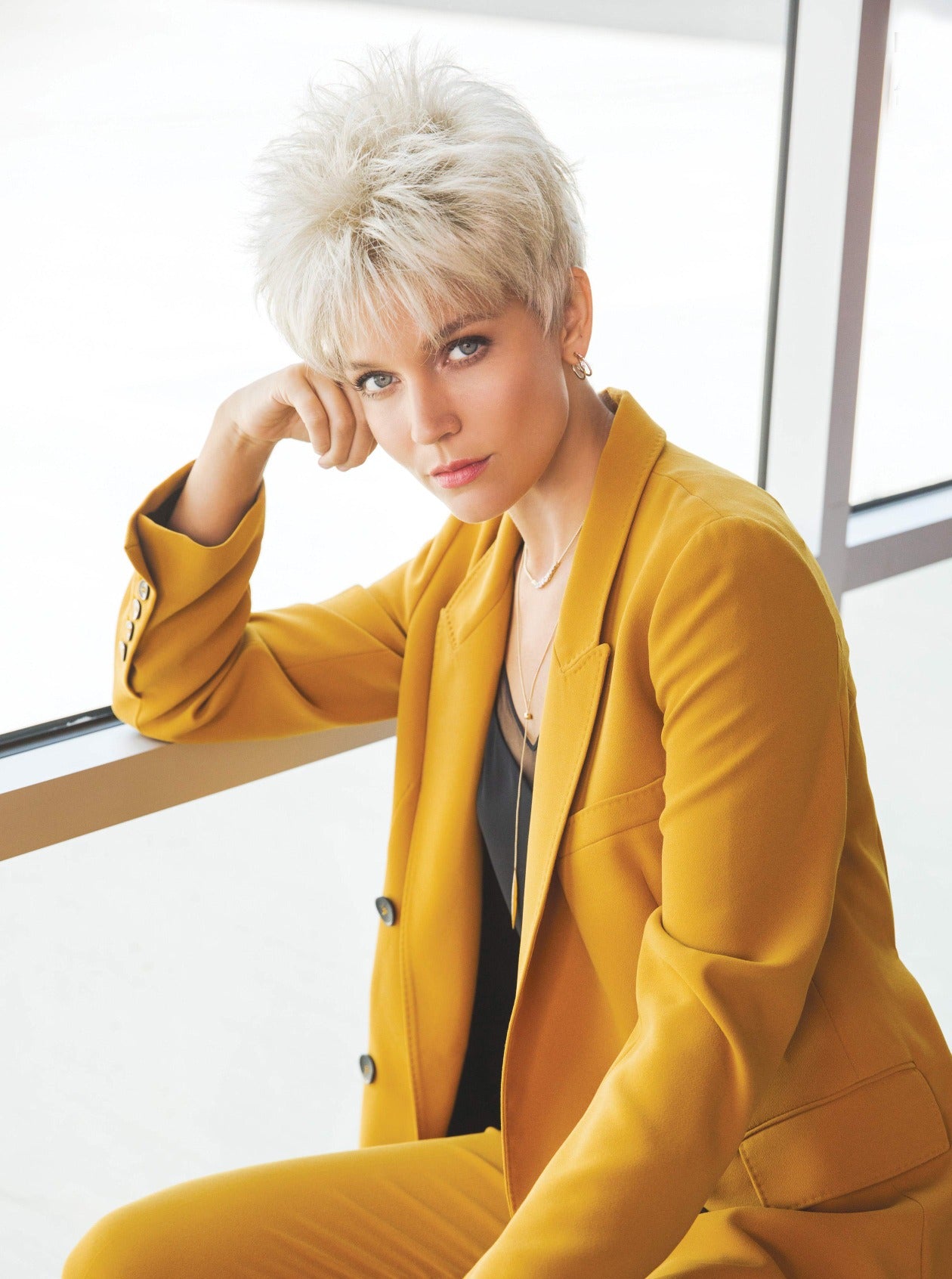 Brady - Synthetic Wig – Creative Wigs