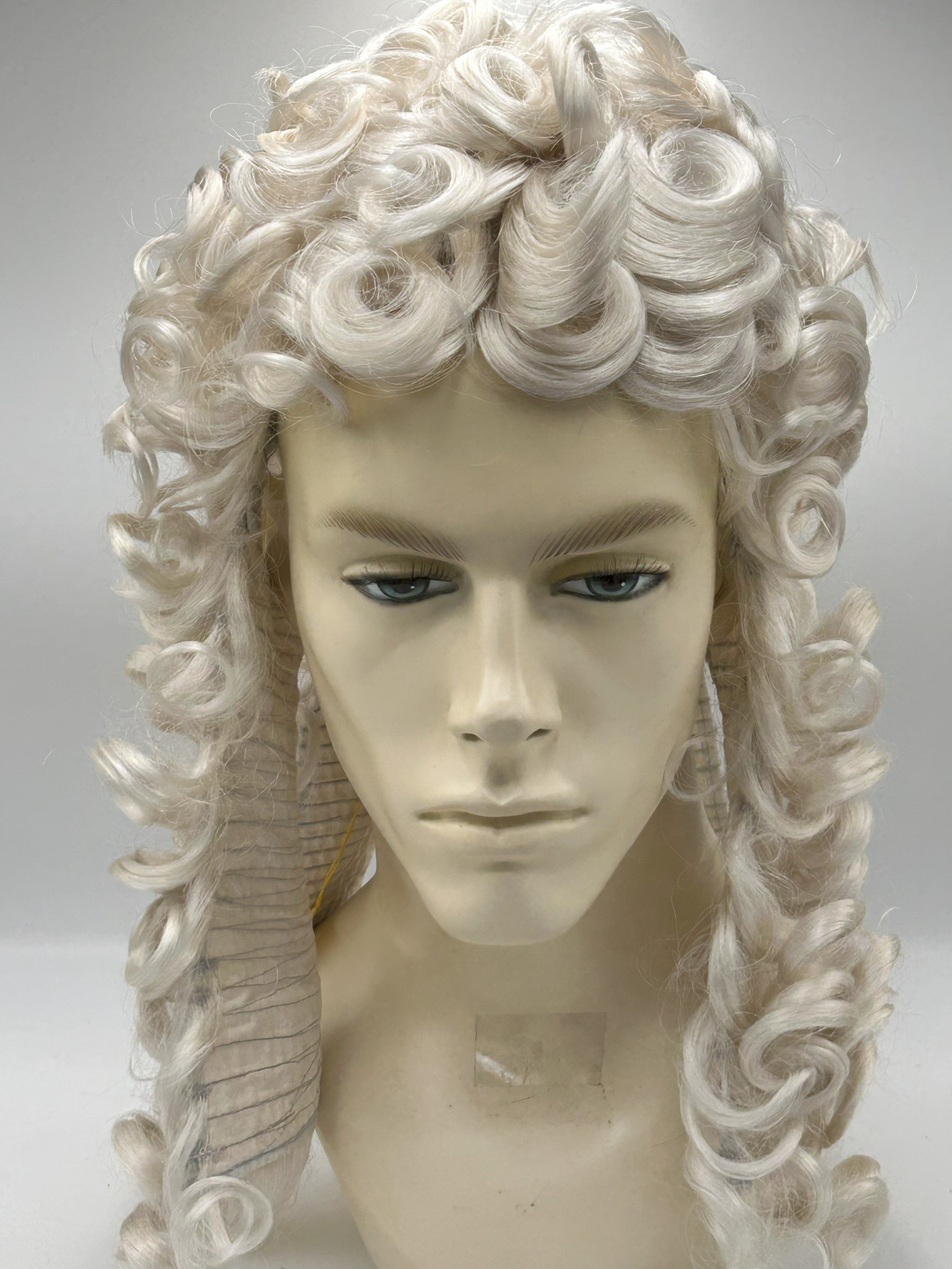 Judge 4 Panel - Synthetic Wig – Creative Wigs